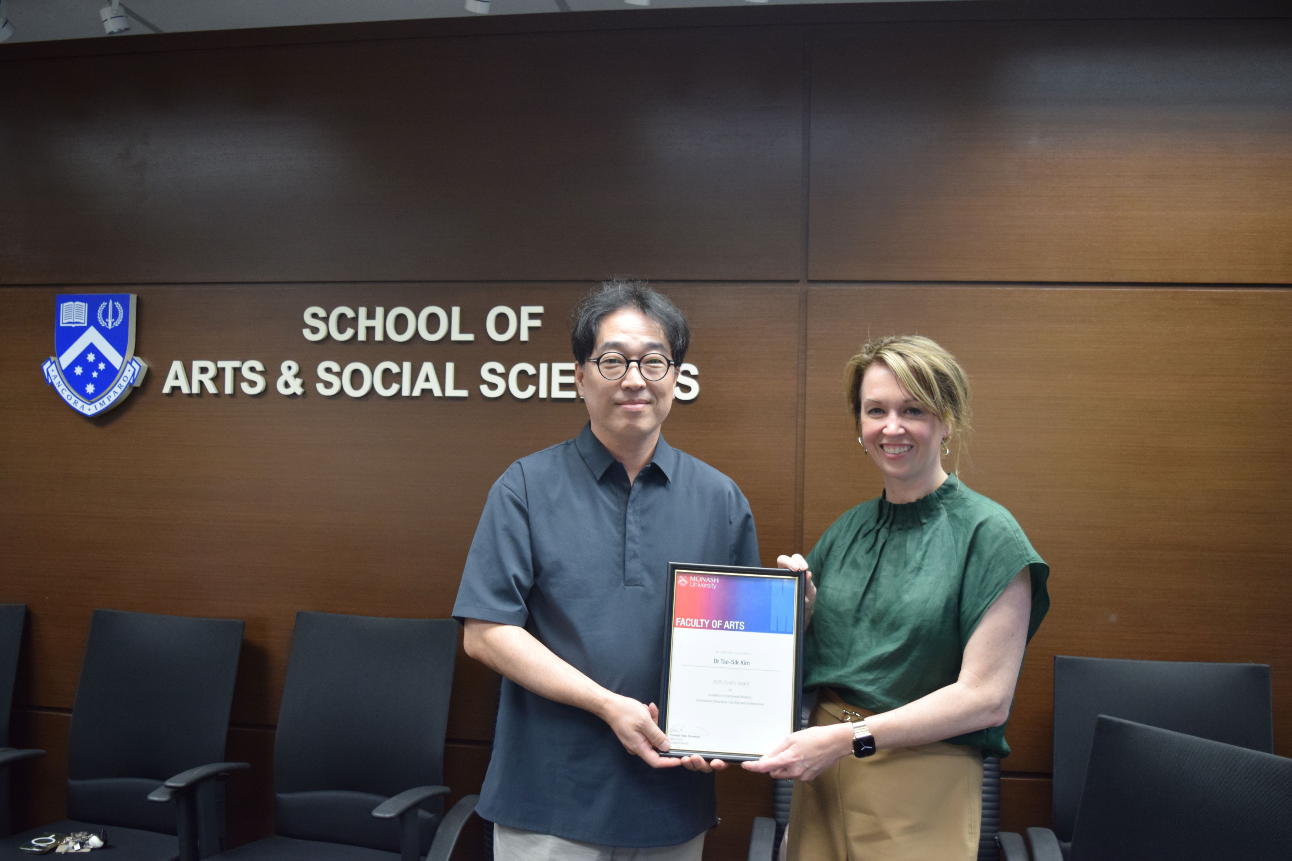 Dr Tae-Sik Kim Awarded for Excellence in Enterprising Research - School ...